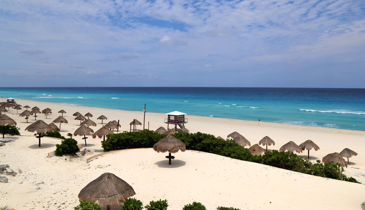 Playa Delfines es herencia para los cancunenses y la vamos a blindar ...