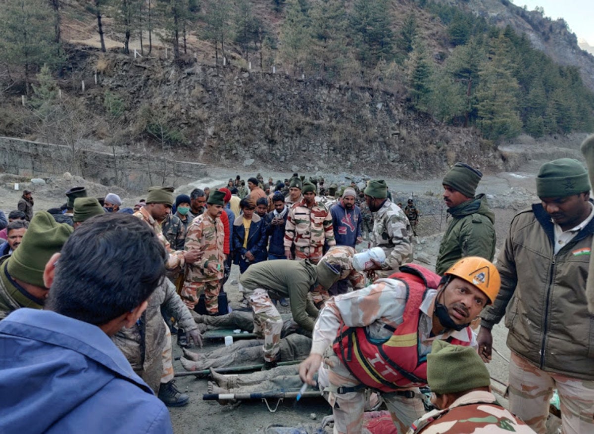 Tragedia en Himalaya: 150 desaparecidos y muertos por avalancha