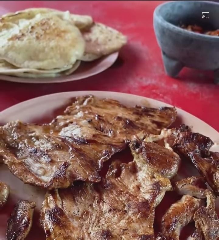 Si visitas Chichén Itzá, prueba el Poc Chuc, platillo yucateco que no ...