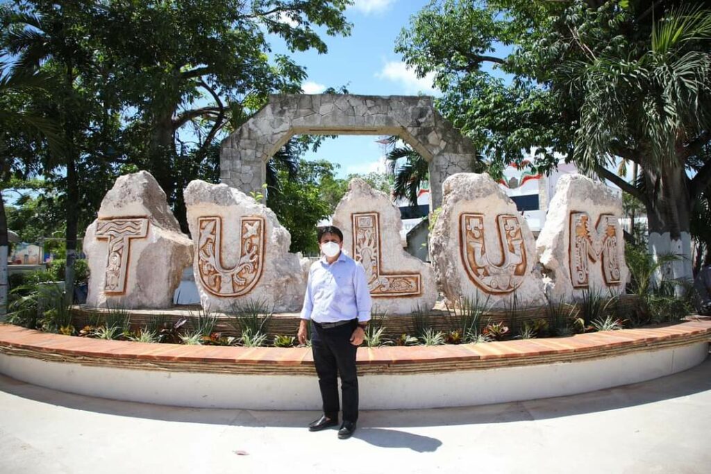 Develan letras de Tulum por aniversario como pueblo mágico - Quinta Fuerza