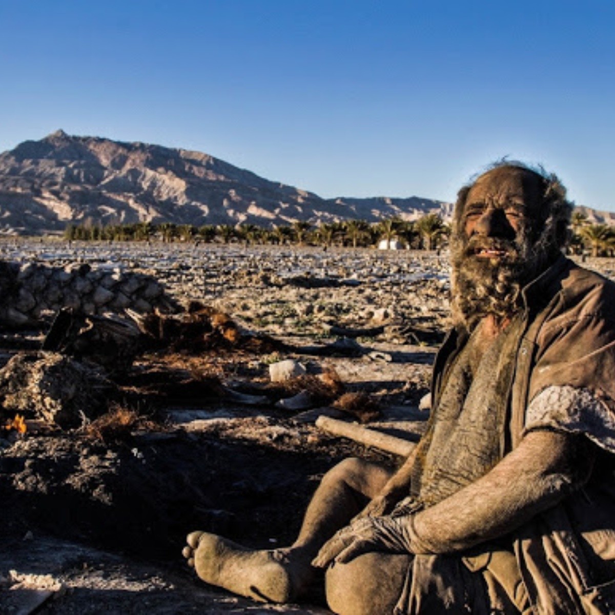 Amou Haji: el hombre que lleva mas de 60 años sin bañarse - Quinta Fuerza