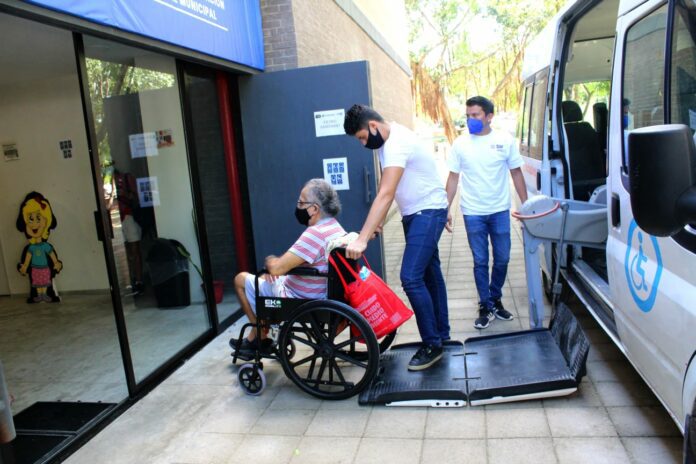 Transporte inclusivo para pacientes del CRIM Solidaridad - Quinta Fuerza