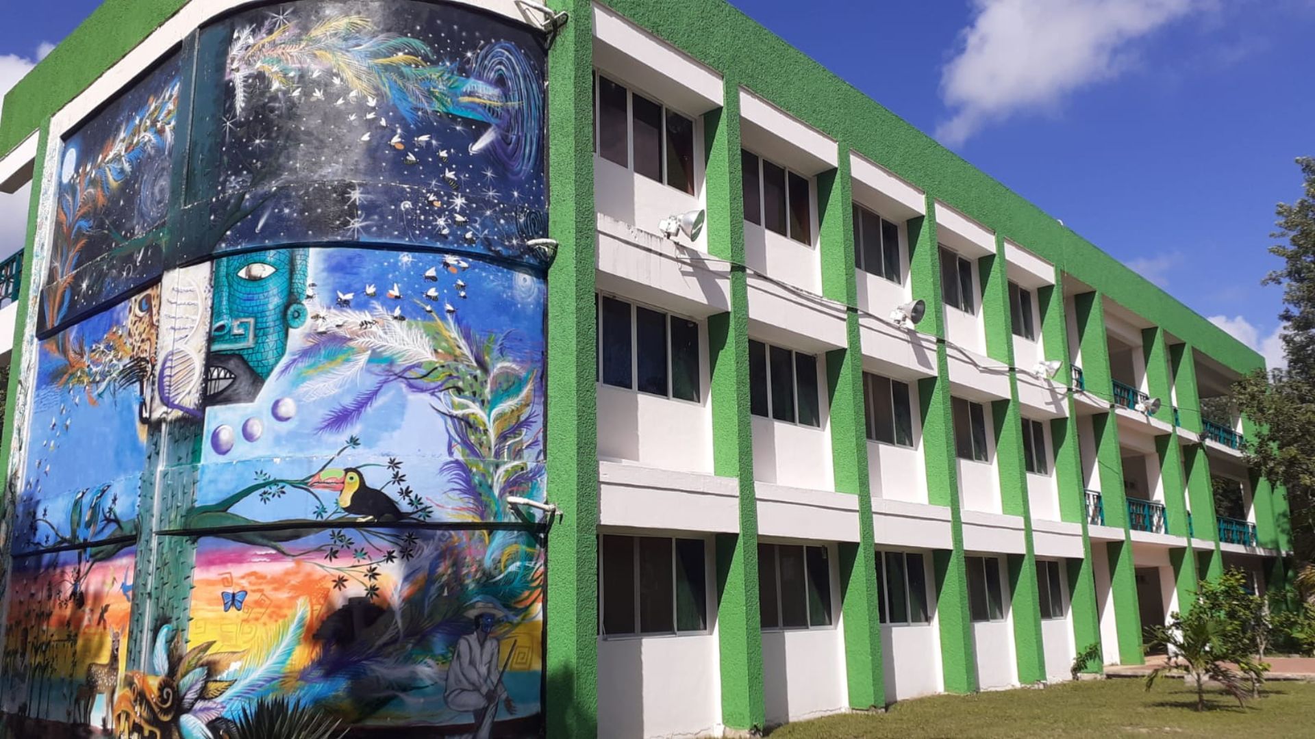 Representarán estudiantes de la UIMQROO a zona maya en Canadá - Quinta ...