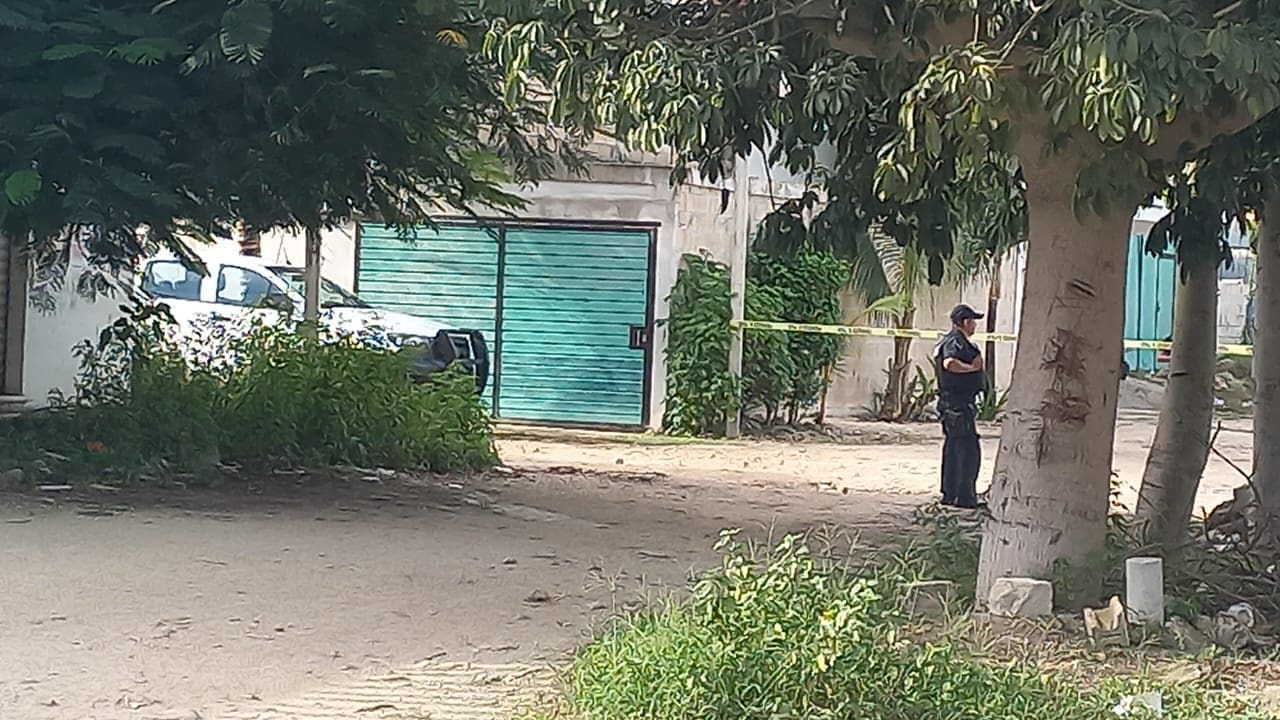 Hallan el cuerpo de un hombre asesinado a puñaladas en la colonia In House de Playa del Carmen ...