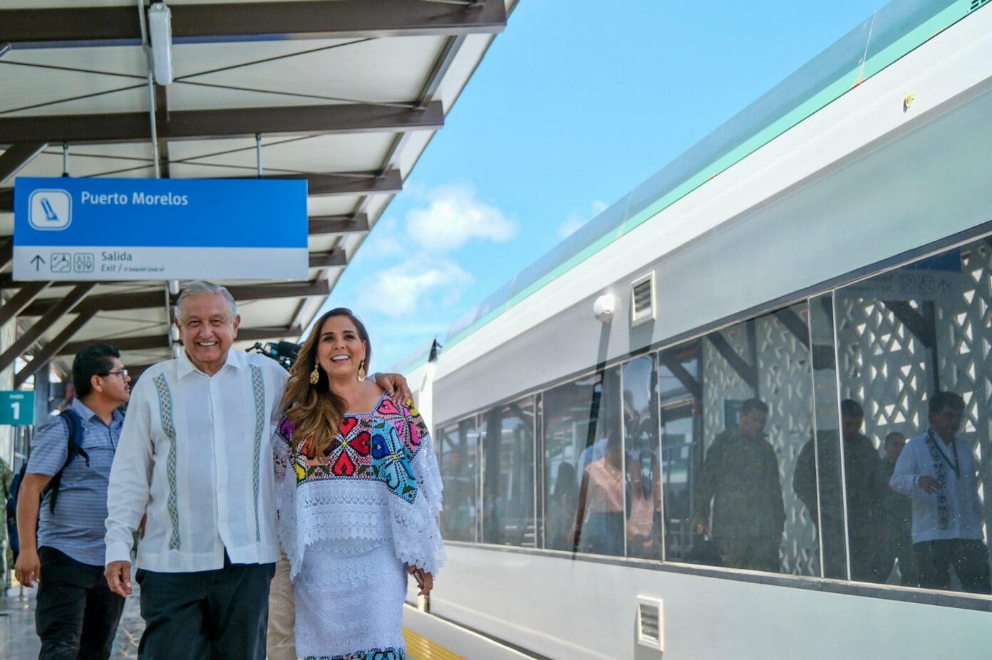 AMLO y Mara Lezama estrenan la ruta Cancún-Playa del Carmen del Tren Maya - Quinta Fuerza