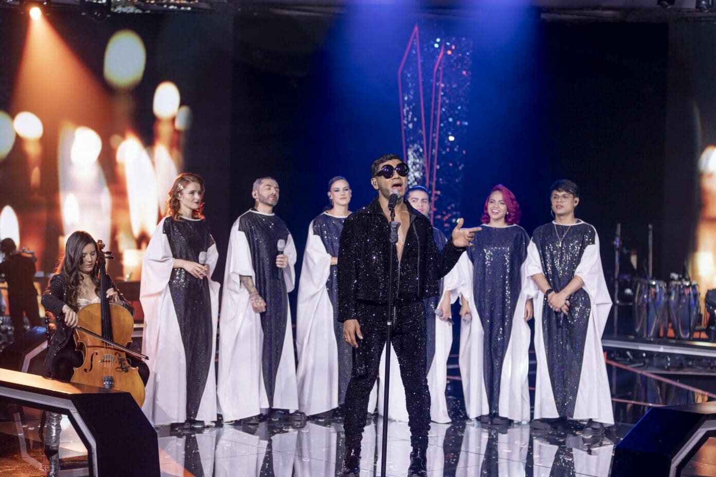 Video: Asaltan a Samo, integrante del grupo Camila en Ciudad de México ...