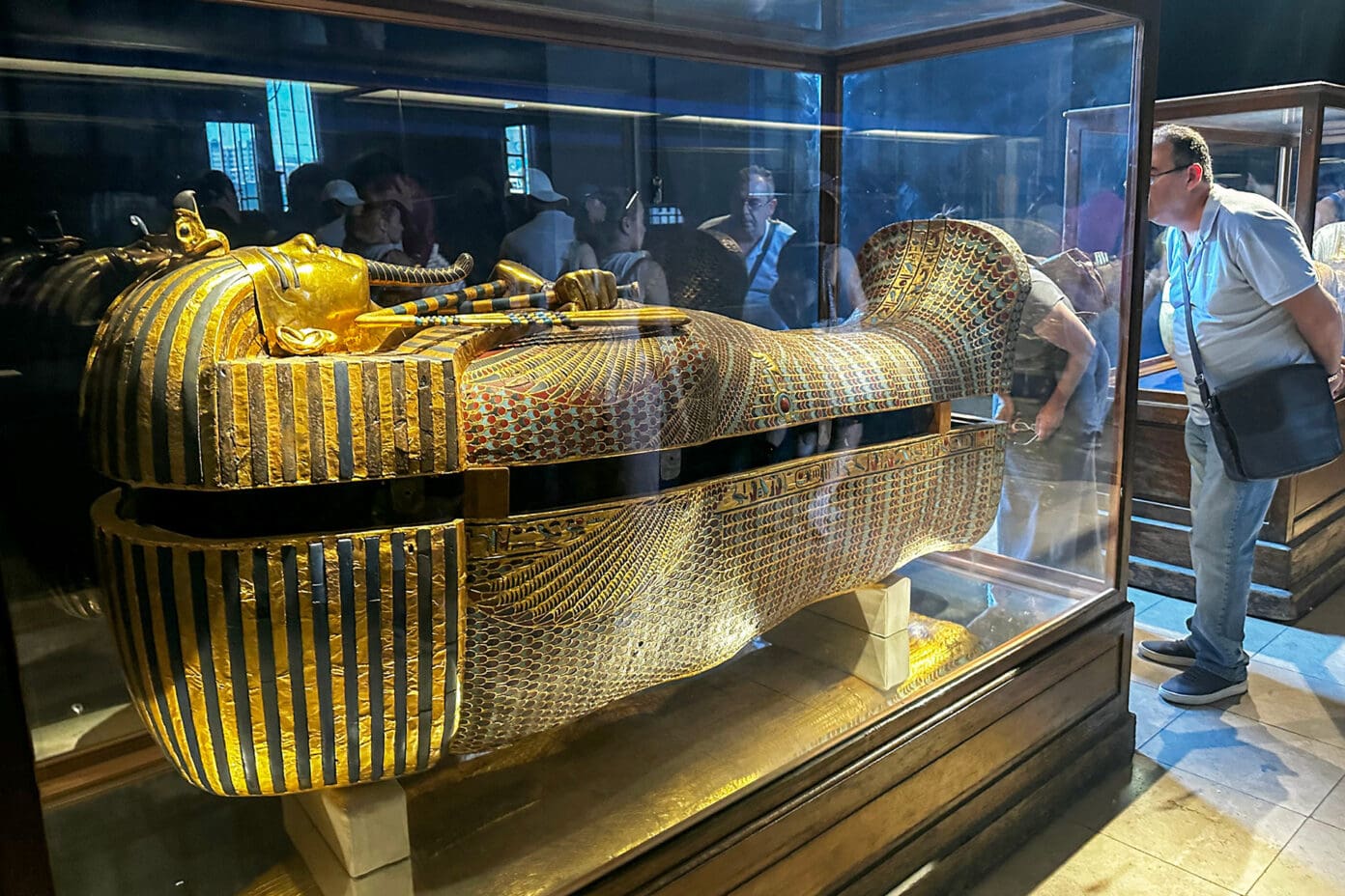 Trasladarán máscara del faraón Tutankamon a otro museo en Egipto ...